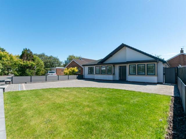 3 bedroom bungalow for sale in Dunes Drive, Formby, L37