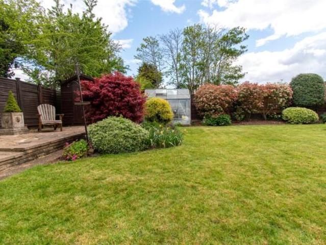 3 bedroom bungalow for sale in Forefield, St. Albans, Hertfordshire, AL2