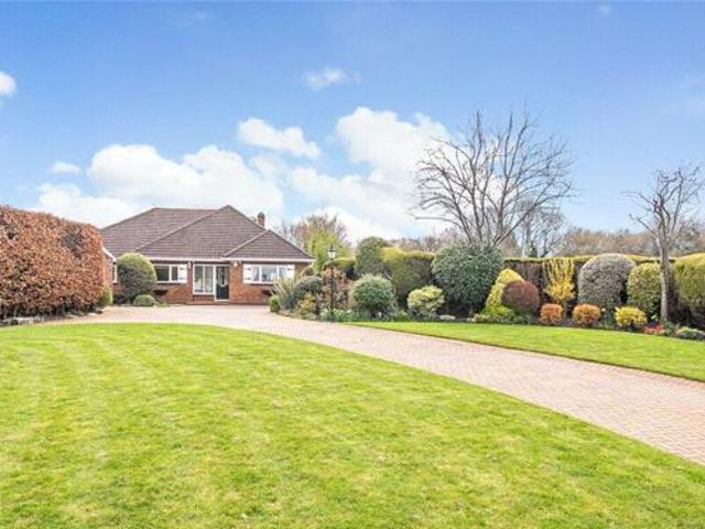 3 Bedroom Bungalow For Sale In Farnborough