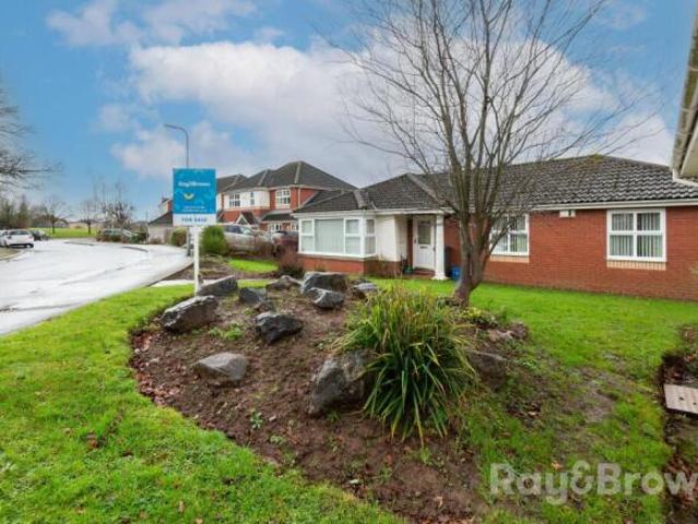 3 bedroom bungalow for sale in Ffordd Bodlyn, Cardiff, CF23