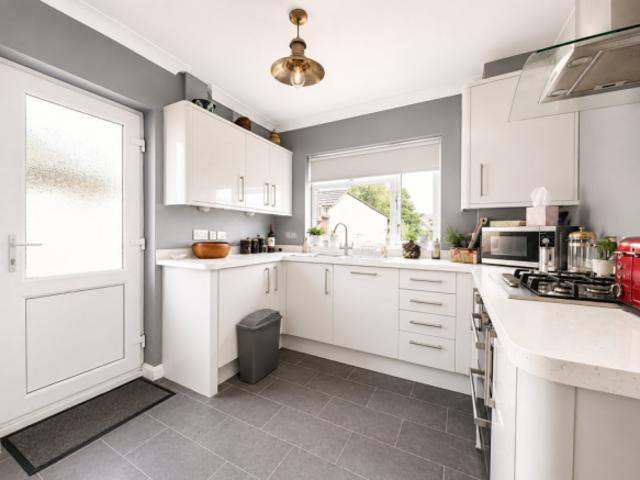 3 bedroom bungalow for sale in Fraser Close, Chelmsford, CM2