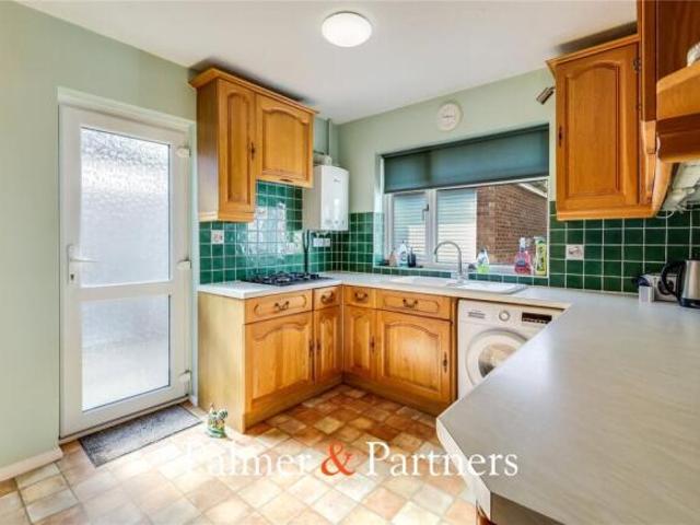3 bedroom bungalow for sale in Fraser Close, Chelmsford, Essex, CM2