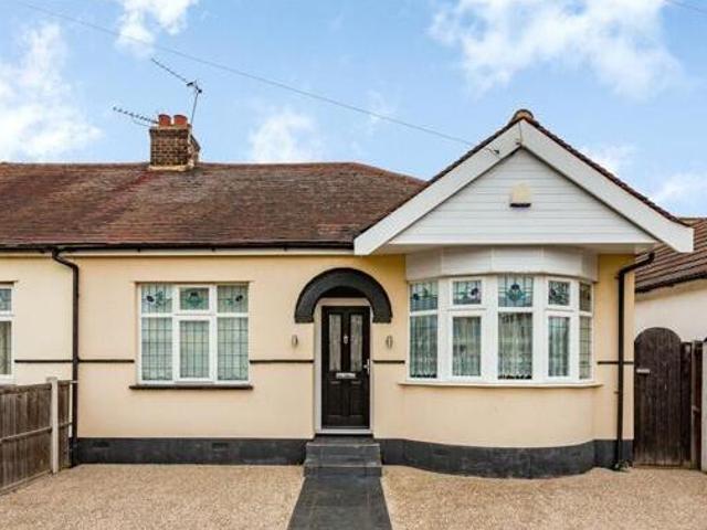 3 Bedroom Bungalow For Sale In Hornchurch