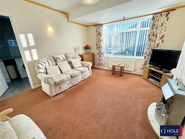 3 bedroom bungalow for sale in Horsbere Road, Hucclecote, Gloucester, GL3