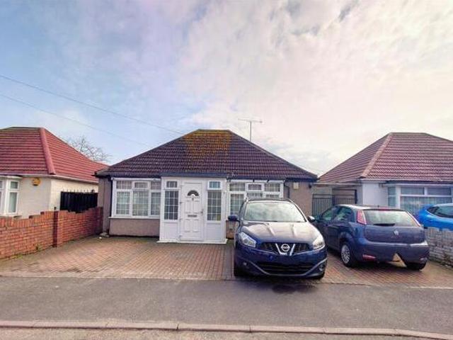3 Bedroom Bungalow For Sale In Hayes, Greater London