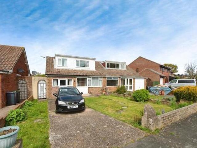 3 Bedroom Bungalow For Sale In Hayling Island, Hampshire
