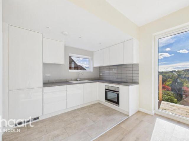 3 bedroom detached bungalow for sale in Hillside Avenue, Lincoln, LN2