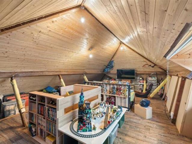 3 bedroom bungalow for sale in Hilltop Road, Earley, Reading, Berkshire, RG6
