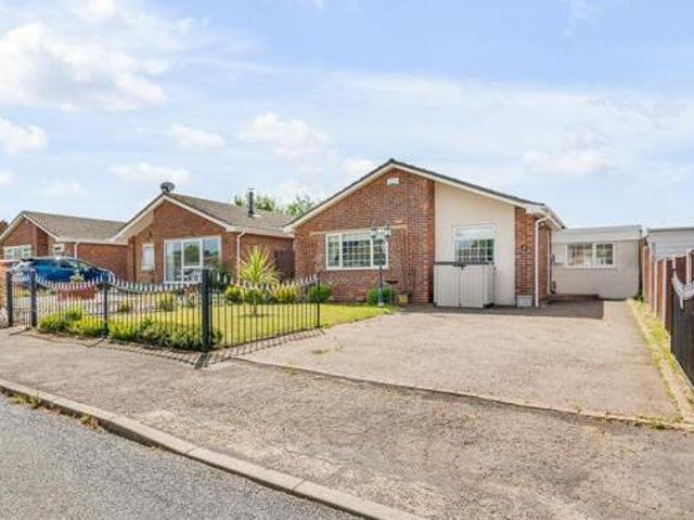 3 Bedroom Bungalow For Sale In Ormesby