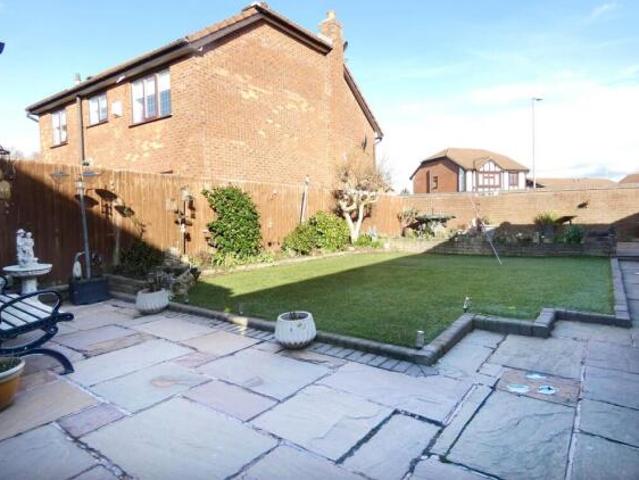 3 bedroom bungalow for sale in Lingfield Close, Huyton, Liverpool, L36