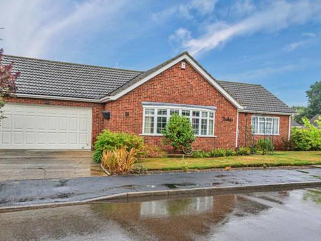 3 bedroom bungalow for sale in Monson Park Skellingthorpe LN6