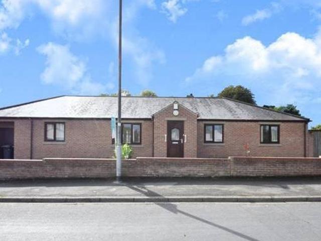 3 bedroom bungalow for sale in Main Street Methley LS26