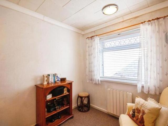 3 bedroom bungalow for sale in Marchwood Avenue, Sheffield, S6
