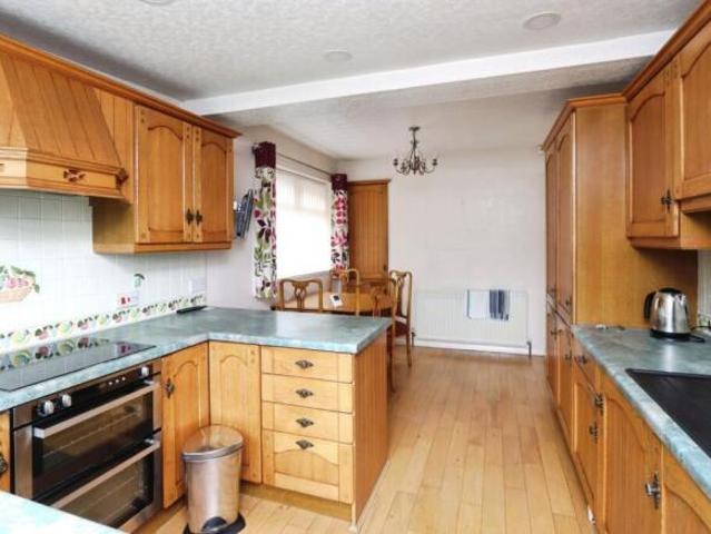 3 bedroom bungalow for sale in Marchwood Road, Sheffield, South Yorkshire, S6