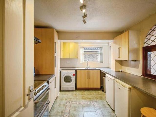 3 bedroom bungalow for sale in Markbrook Drive, High Green, Sheffield, S35
