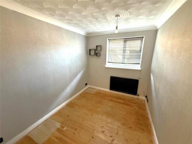 3 bedroom bungalow for sale in Milford Avenue, Stony Stratford, Milton Keynes, Buckinghamshire, MK11