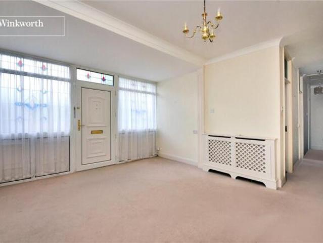 3 bedroom bungalow for sale in Northey Avenue, Cheam, Sutton, SM2