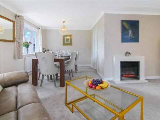 3 bedroom bungalow for sale in Neilston, Glasgow, East Renfrewshire, G78