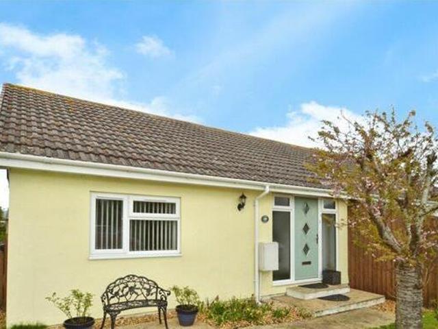 3 Bedroom Bungalow For Sale In Niton