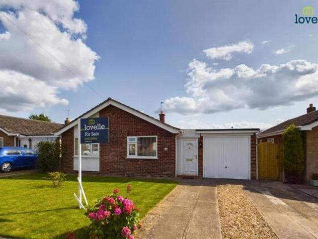 3 Bedroom Bungalow For Sale In Saxilby