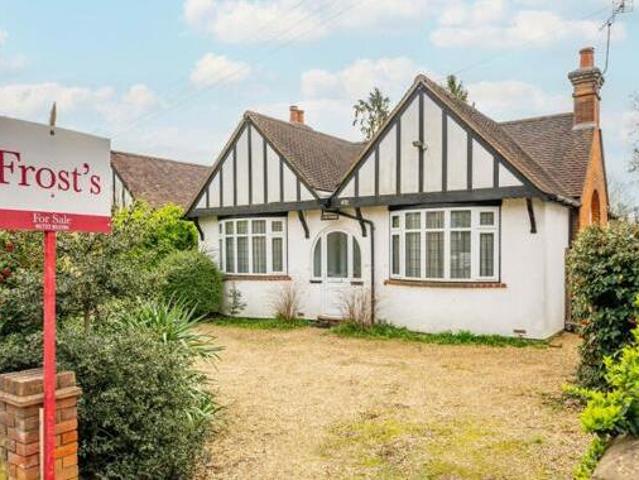 3 Bedroom Bungalow For Sale In St. Albans, Hertfordshire