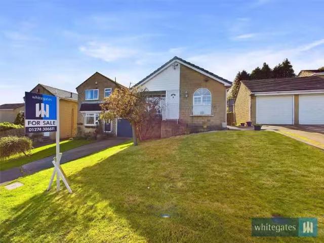 3 bedroom bungalow for sale in Stonecroft, Bradford, West York.
