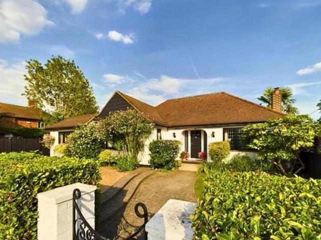 3 Bedroom Bungalow For Sale In Surrey