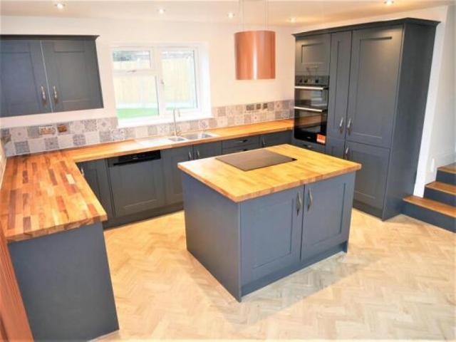 3 bedroom bungalow for sale in Park bungalow William street, Narborough, LE19