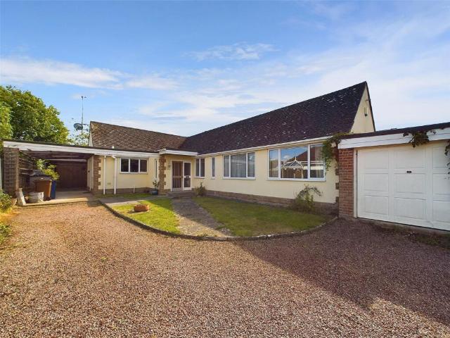 3 bedroom bungalow for sale in Parton Drive, Churchdown, Gloucester, Gloucestershire, GL3