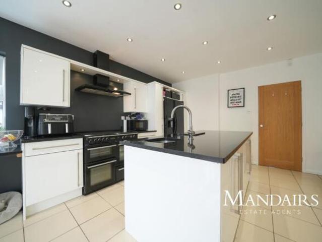 3 bedroom bungalow for sale in Peterborough Road, Farcet, Peterborough, PE7