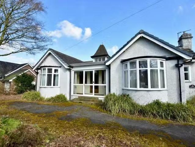 3 bedroom bungalow for sale in Pleasington Lane, Pleasington.