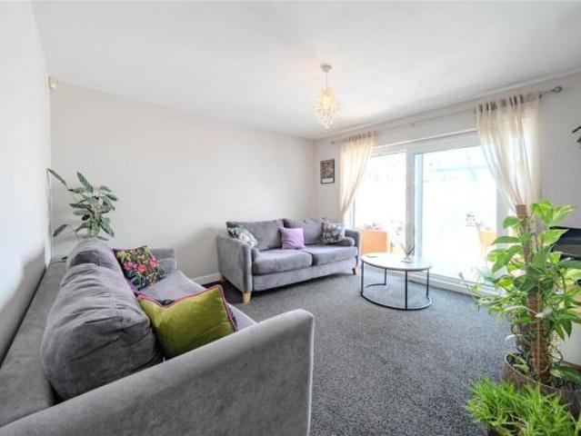3 bedroom bungalow for sale in Primley Park Lane, Leeds, LS17