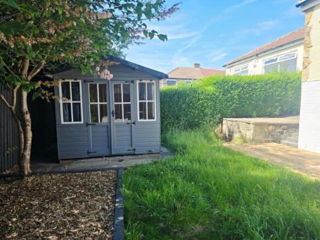 3 bedroom bungalow for sale in Queens Rise, Bradford, West Yorkshire, BD2