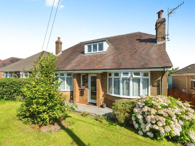 3 bedroom bungalow for sale in Roger Street, Treboeth, Abertawe, Roger Street, SA5