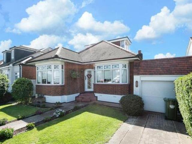3 Bedroom Bungalow For Sale In Romford, Essex