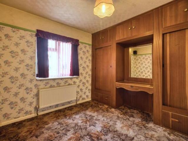 3 bedroom bungalow for sale in Ramsgate Road, Broadstairs, Kent, CT10