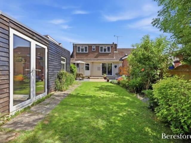 3 bedroom bungalow for sale in Walton Gardens, Hutton, CM13