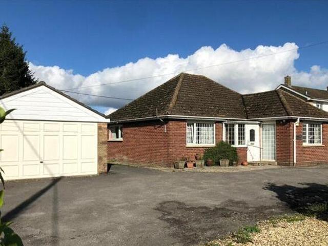 3 Bedroom Bungalow For Sale In Wiltshire