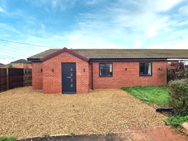 3 bedroom bungalow for sale in Wren Terrace, Gloucester, GL3