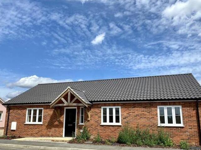 3 Bedroom Bungalow For Sale In The Street, Woodton