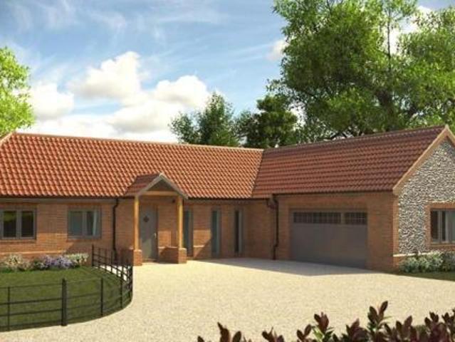 3 Bedroom Bungalow For Sale In The Street, Rockland All Saints