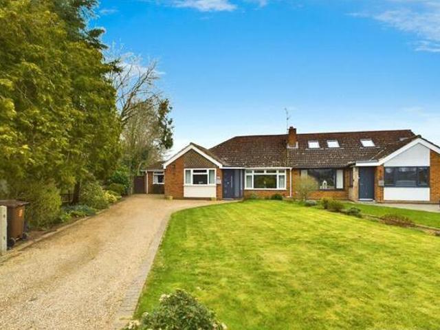 3 Bedroom Bungalow For Sale In Twyford, Berkshire