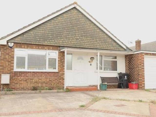 3 bedroom bungalow for sale in Tyndale Drive West Clacton CO15