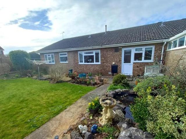 3 Bedroom Bungalow For Sale In Yate
