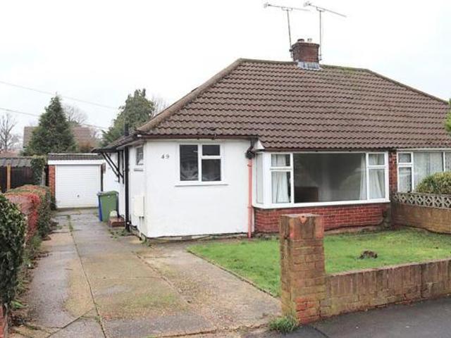 3 Bedroom Bungalow Farnborough Hampshire 101060207