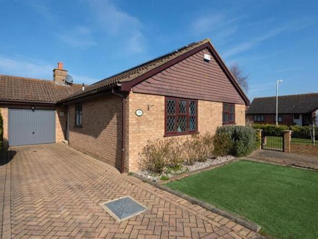 3 Bedroom Bungalow Kent Kent LS100541218