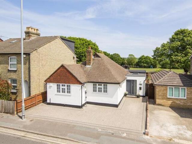 3 Bedroom Bungalow Kent Kent LS91250146