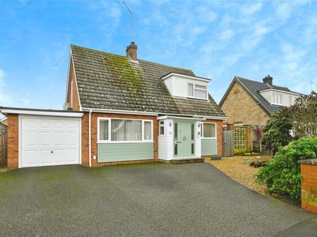 3 Bedroom Bungalow King's Lynn Norfolk LS99608294