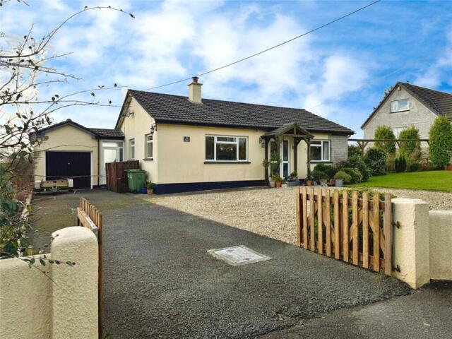 3 Bedroom Bungalow Holsworthy Devon 101931963