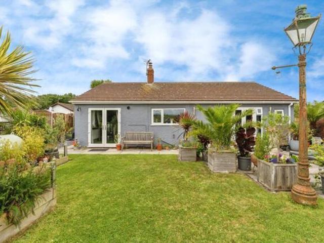 3 Bedroom Bungalow Holywell Flintshire 101316048
